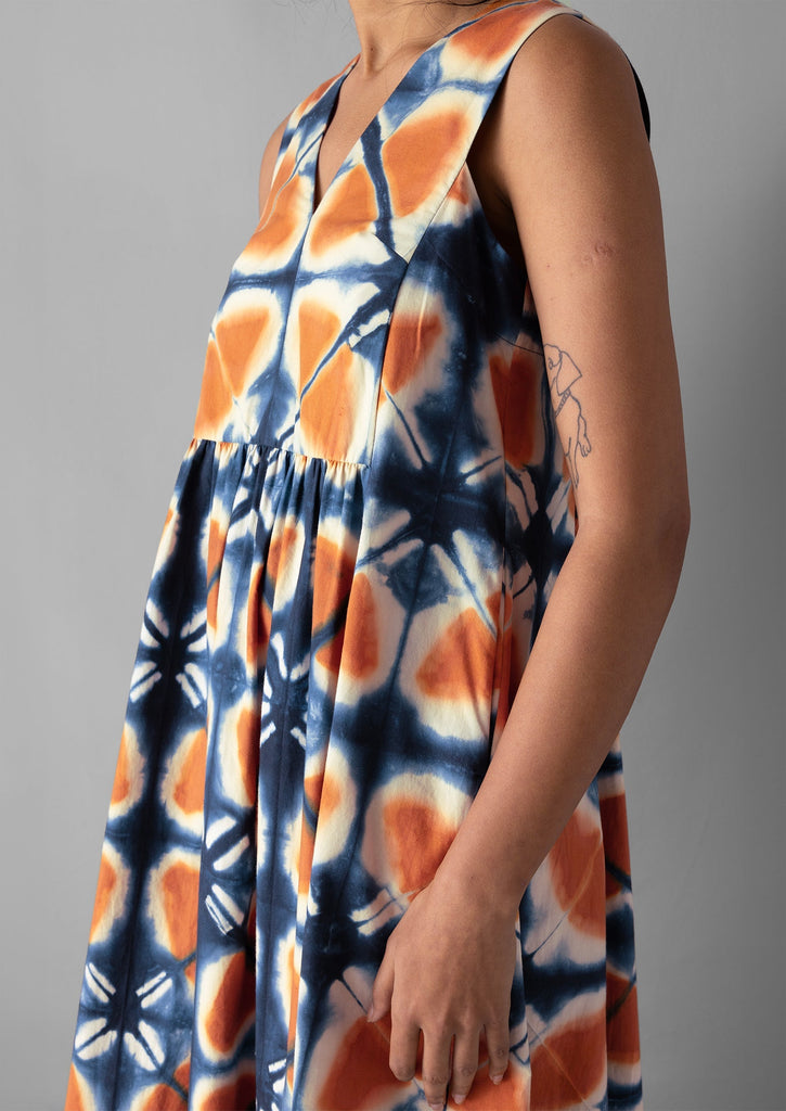 Clamp Dyed Poplin Dress | Russet Orange | TOAST